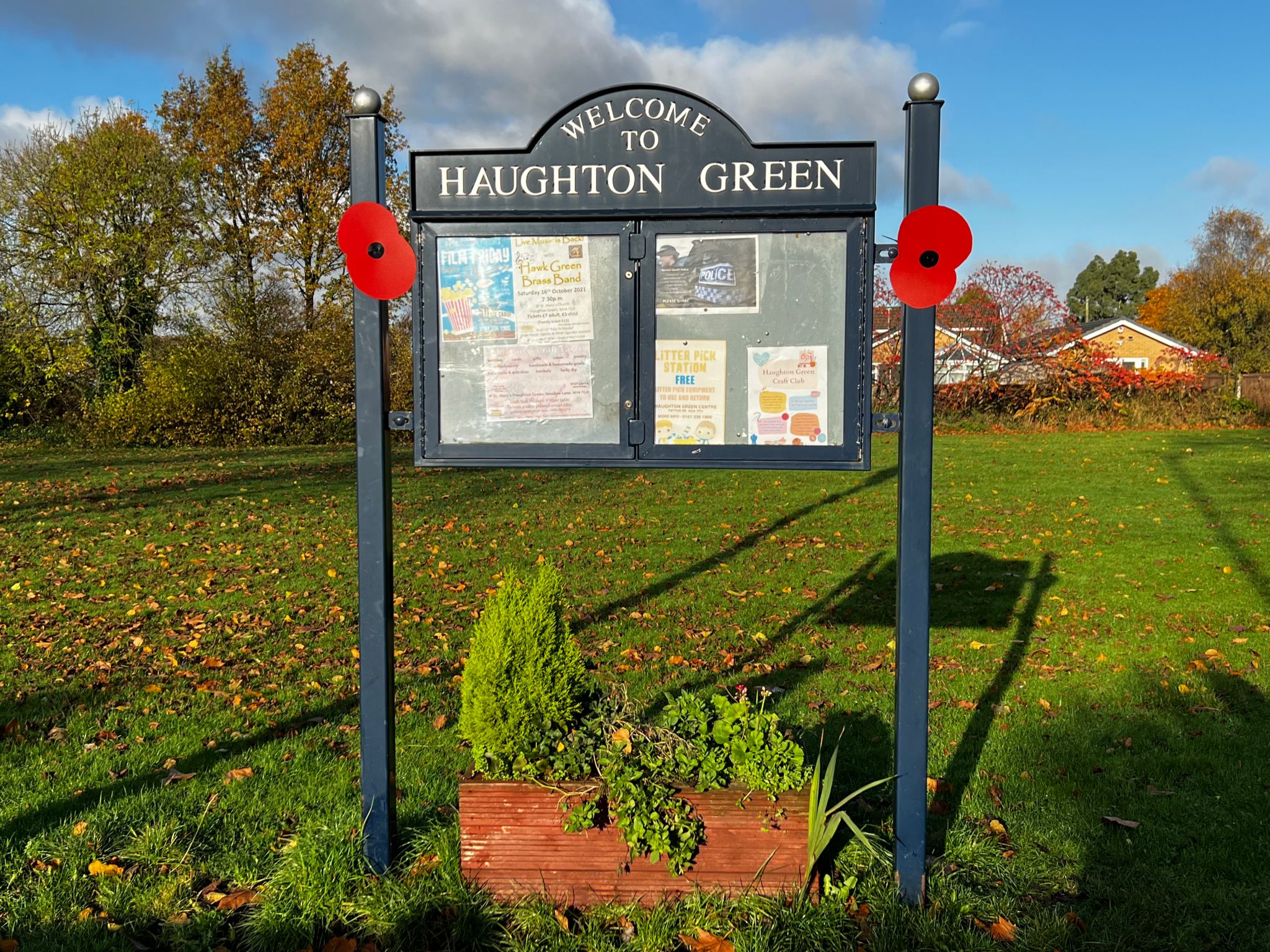REMEMBRANCE ROUND-UP- Tameside Remembers - Tameside Correspondent