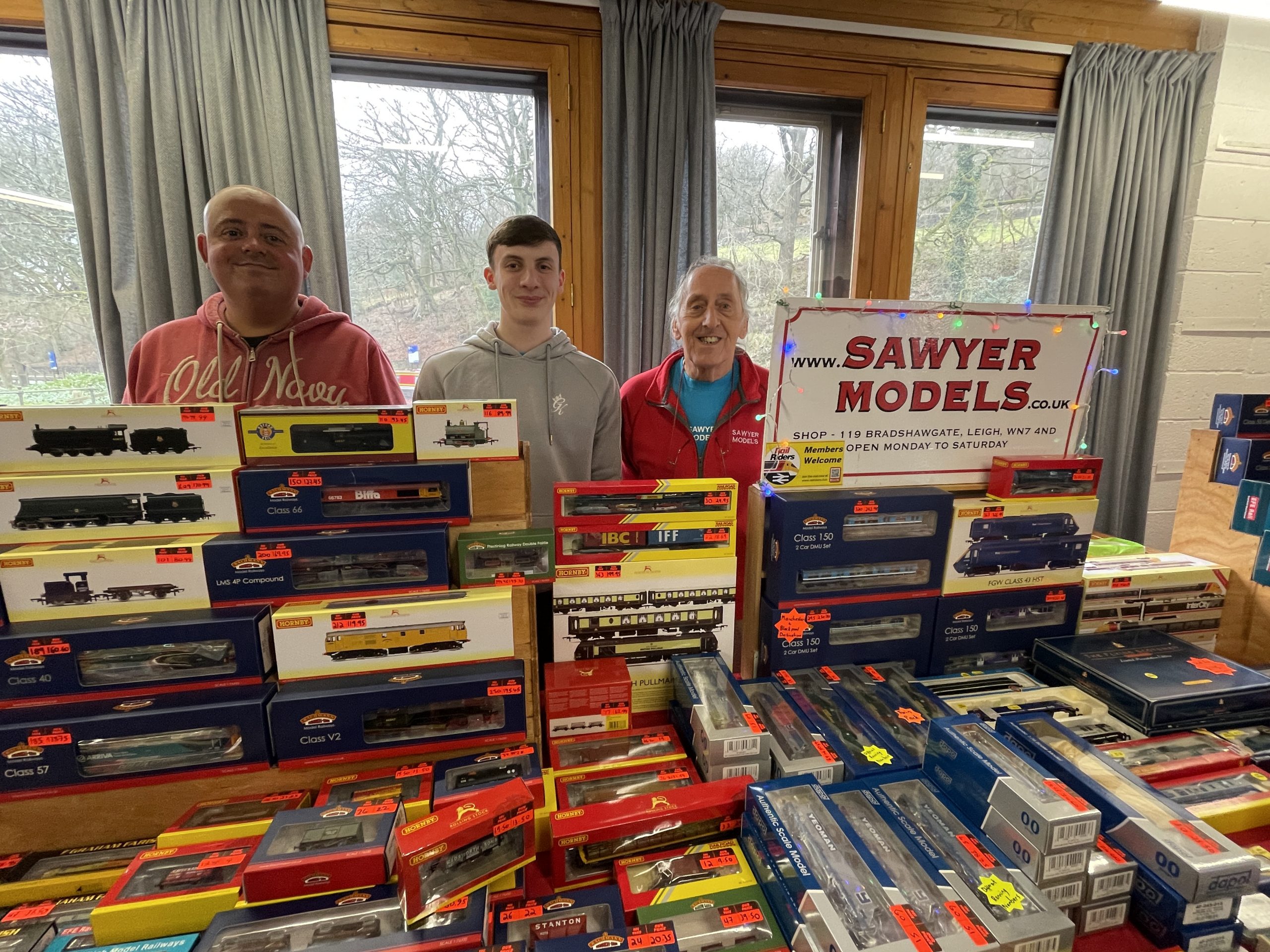 Model railway exhibition back on track - Tameside Correspondent