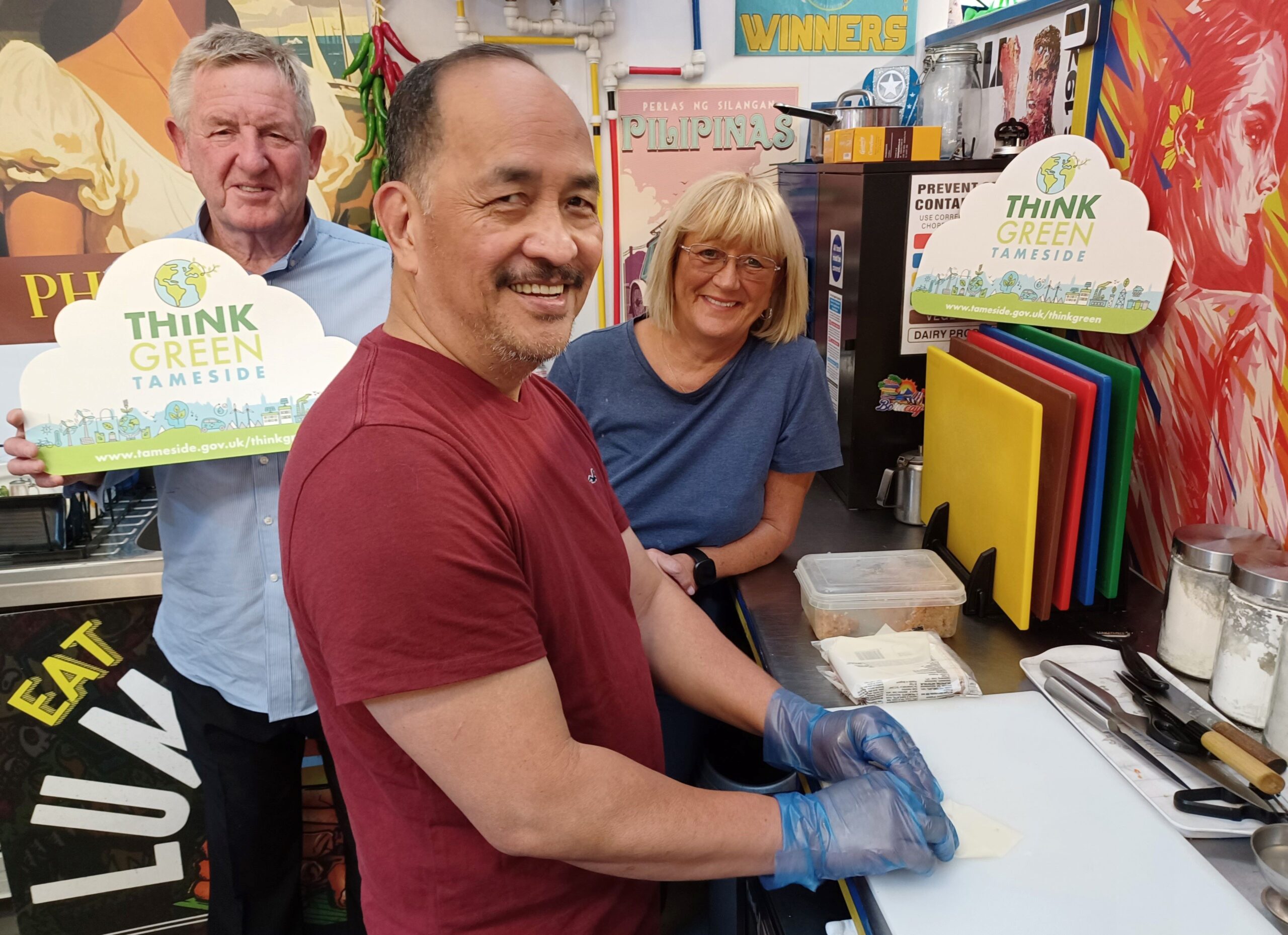 Tameside market stall 'thinks green' - Tameside Correspondent