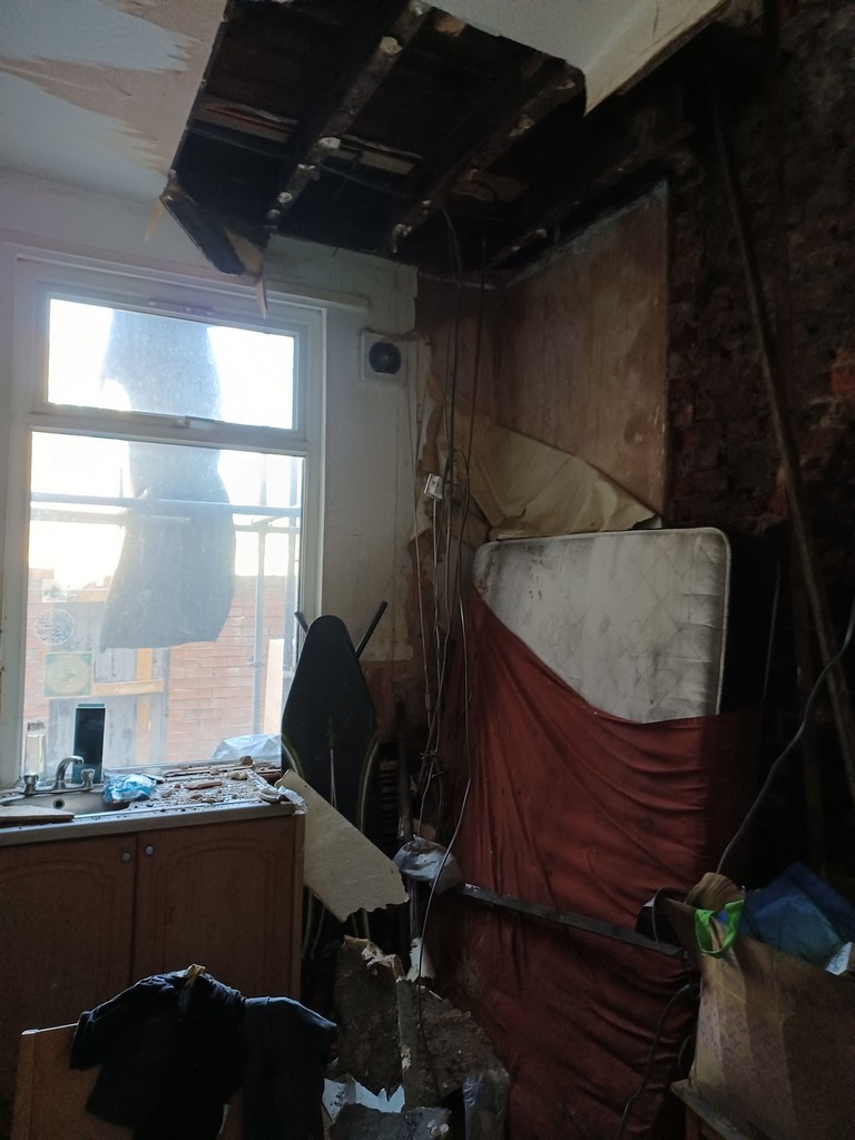 Rogue builder fined for botched work in Tameside homes - Tameside ...
