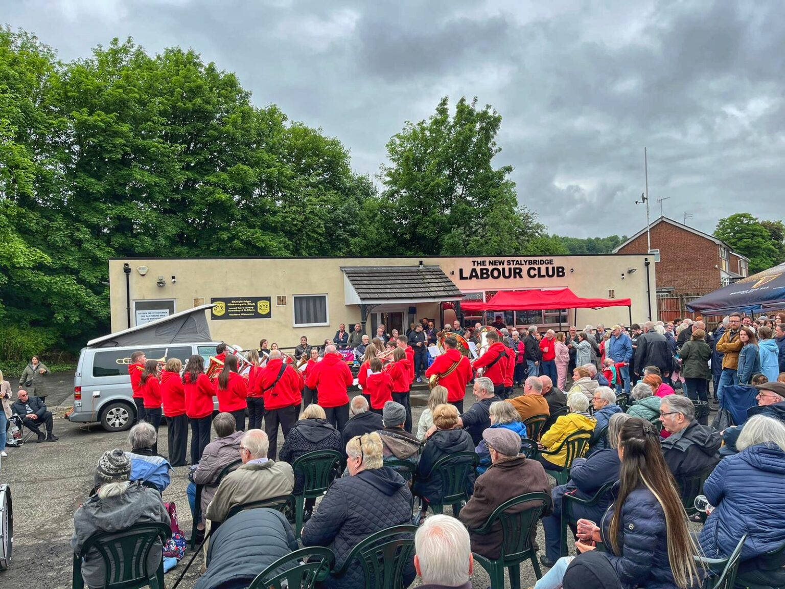 Tameside’s ‘Wet’ Friday sums up brass band spirit - Tameside Correspondent