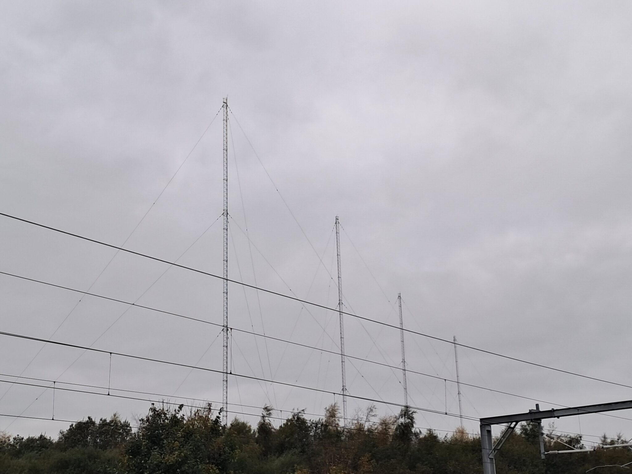 Familiar Tameside radio masts to disappear? - Tameside Correspondent
